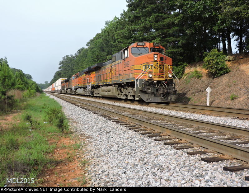 BNSF 5069
